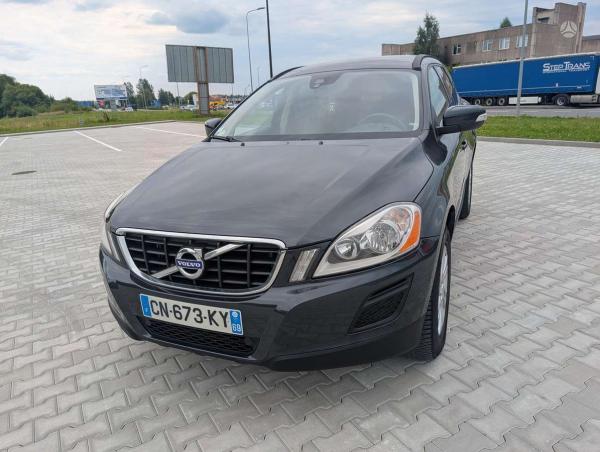 Pelēks Volvo XC60 2012 Tauragė, ar dzinēja tilpumu 1.98 L un nobraukumu 278 tūkst. km par 5900 €, foto 2 vietnē AUTOMOTO.COM.LV