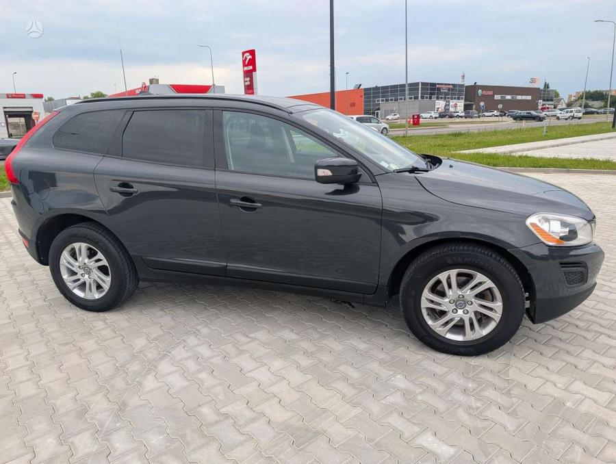 Pelēks Volvo XC60 2012 Tauragė, ar dzinēja tilpumu 1.98 L un nobraukumu 278 tūkst. km par 5900 €, foto 6 vietnē AUTOMOTO.COM.LV