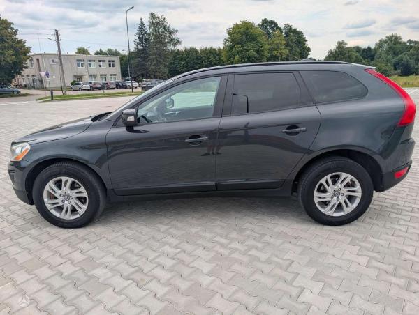 Pelēks Volvo XC60 2012 Tauragė, ar dzinēja tilpumu 1.98 L un nobraukumu 278 tūkst. km par 5900 €, foto 9 vietnē AUTOMOTO.COM.LV