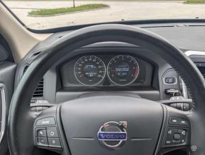 Pelēks Volvo XC60 2012 Tauragė, ar dzinēja tilpumu 1.98 L un nobraukumu 278 tūkst. km par 5900 €, foto 12 vietnē AUTOMOTO.COM.LV