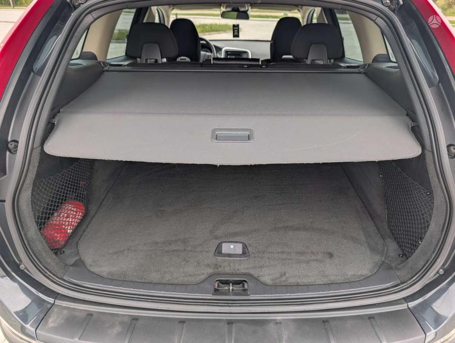 Pelēks Volvo XC60 2012 Tauragė, ar dzinēja tilpumu 1.98 L un nobraukumu 278 tūkst. km par 5900 €, foto 15 vietnē AUTOMOTO.COM.LV
