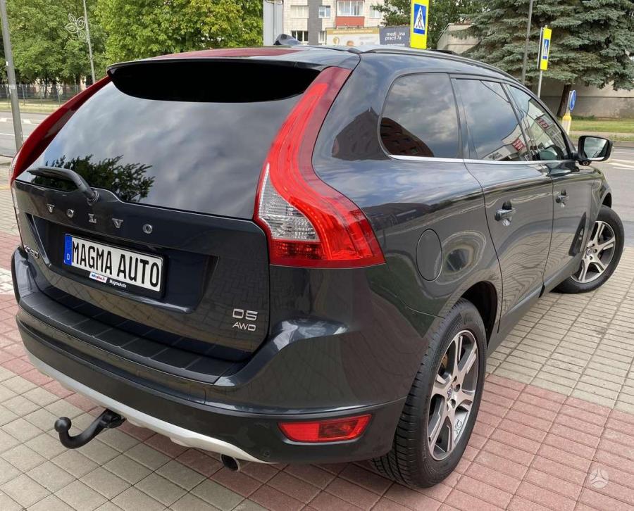 Pelēks Volvo XC60 2012 Marijampole, ar dzinēja tilpumu 2.40 L un nobraukumu 245 tūkst. km par 11550 €, foto 16 vietnē AUTOMOTO.COM.LV