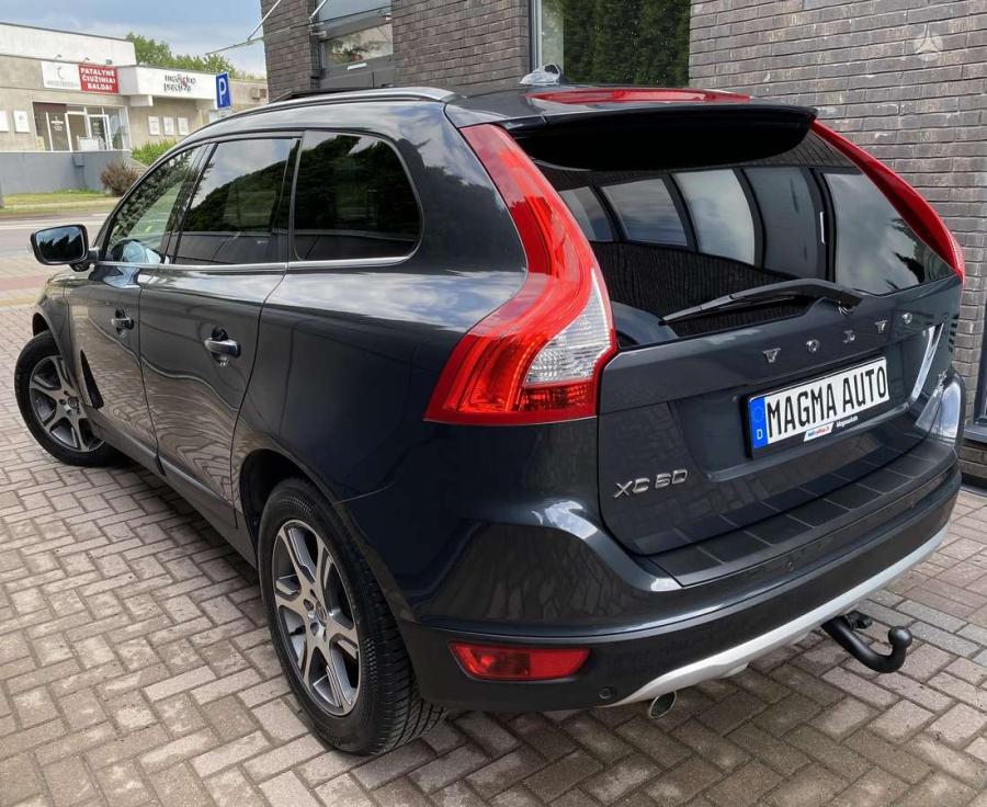 Pelēks Volvo XC60 2012 Marijampole, ar dzinēja tilpumu 2.40 L un nobraukumu 245 tūkst. km par 11550 €, foto 17 vietnē AUTOMOTO.COM.LV