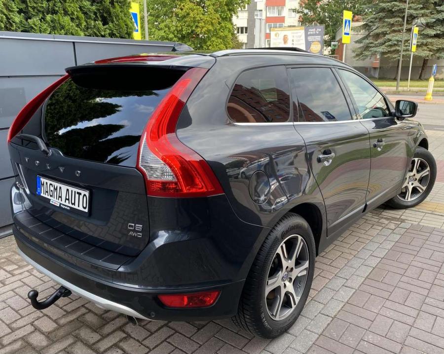 Pelēks Volvo XC60 2012 Marijampole, ar dzinēja tilpumu 2.40 L un nobraukumu 245 tūkst. km par 11550 €, foto 18 vietnē AUTOMOTO.COM.LV