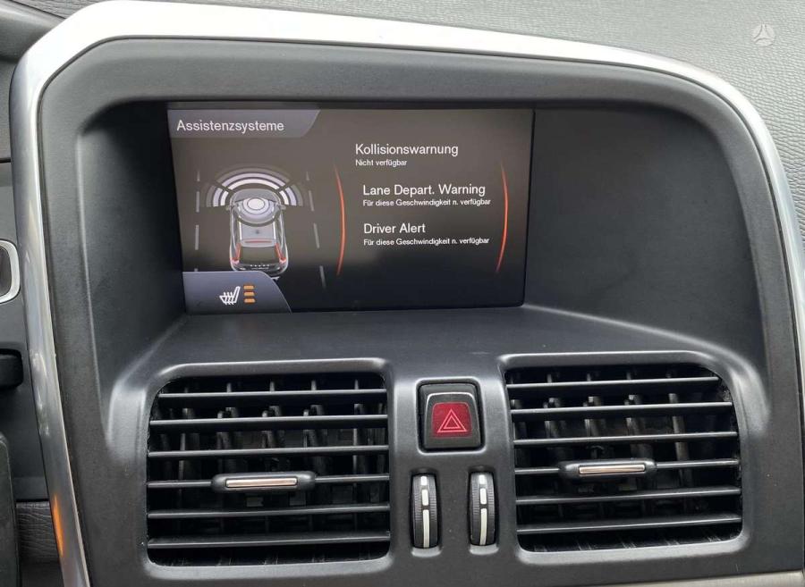 Pelēks Volvo XC60 2012 Marijampole, ar dzinēja tilpumu 2.40 L un nobraukumu 245 tūkst. km par 11550 €, foto 37 vietnē AUTOMOTO.COM.LV