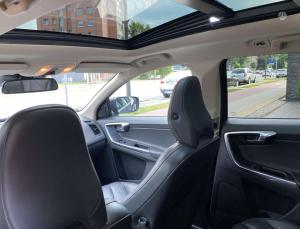 Pelēks Volvo XC60 2012 Marijampole, ar dzinēja tilpumu 2.40 L un nobraukumu 245 tūkst. km par 11550 €, foto 46 vietnē AUTOMOTO.COM.LV