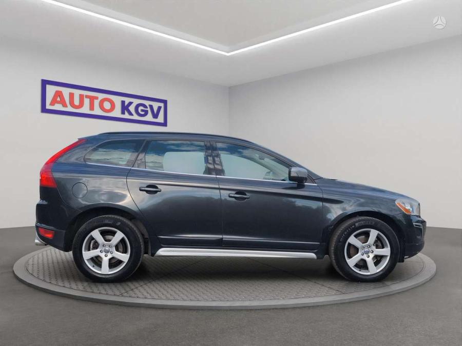 Pelēks Volvo XC60 2012 Viļņa, ar dzinēja tilpumu 2.40 L un nobraukumu 246 tūkst. km par 9499 €, foto 7 vietnē AUTOMOTO.COM.LV