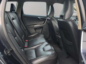 Pelēks Volvo XC60 2012 Viļņa, ar dzinēja tilpumu 2.40 L un nobraukumu 246 tūkst. km par 9499 €, foto 10 vietnē AUTOMOTO.COM.LV