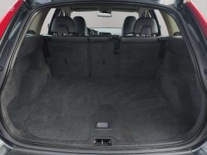 Pelēks Volvo XC60 2012 Viļņa, ar dzinēja tilpumu 2.40 L un nobraukumu 246 tūkst. km par 9499 €, foto 11 vietnē AUTOMOTO.COM.LV
