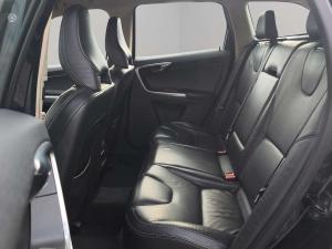 Pelēks Volvo XC60 2012 Viļņa, ar dzinēja tilpumu 2.40 L un nobraukumu 246 tūkst. km par 9499 €, foto 12 vietnē AUTOMOTO.COM.LV