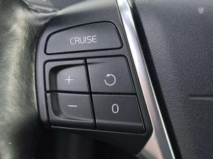 Pelēks Volvo XC60 2012 Viļņa, ar dzinēja tilpumu 2.40 L un nobraukumu 246 tūkst. km par 9499 €, foto 16 vietnē AUTOMOTO.COM.LV