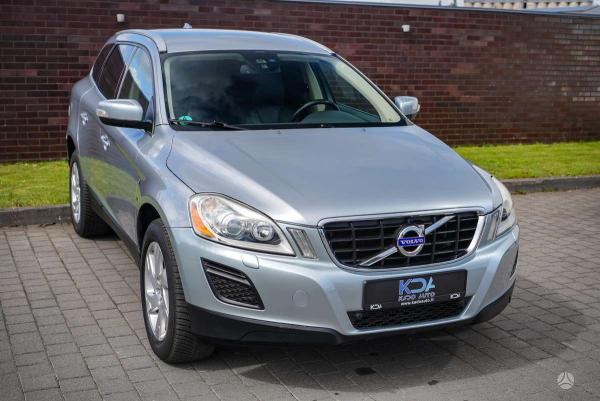 Grey Volvo XC60 2012 in Marijampole, with an engine capacity of 2.40 L and mileage of 190 thousand km for 10950 €, photo 2 on AUTOMOTO.COM.LV
