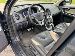 Grey Volvo XC60 2012 in Rapla, with an engine capacity of 2.40 L and mileage of 310 thousand km for 10900 €, photo 11 on AUTOMOTO.COM.LV