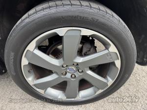 Grey Volvo XC60 2012 in Rapla, with an engine capacity of 2.40 L and mileage of 310 thousand km for 10900 €, photo 25 on AUTOMOTO.COM.LV