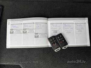 Grey Volvo XC60 2012 in Rapla, with an engine capacity of 2.40 L and mileage of 310 thousand km for 10900 €, photo 29 on AUTOMOTO.COM.LV