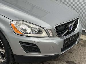 Grey Volvo XC60 2012 in Utena, with an engine capacity of 2.40 L and mileage of 302 thousand km for 9190 €, photo 19 on AUTOMOTO.COM.LV
