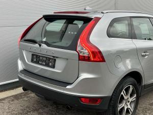 Grey Volvo XC60 2012 in Utena, with an engine capacity of 2.40 L and mileage of 302 thousand km for 9190 €, photo 20 on AUTOMOTO.COM.LV