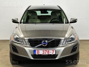 Grey Volvo XC60 2012 in Jurmala, with an engine capacity of 2.40 L and mileage of 345 thousand km for 9950 €, photo 6 on AUTOMOTO.COM.LV
