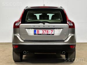 Grey Volvo XC60 2012 in Jurmala, with an engine capacity of 2.40 L and mileage of 345 thousand km for 9950 €, photo 11 on AUTOMOTO.COM.LV