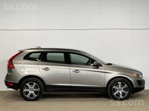 Grey Volvo XC60 2012 in Jurmala, with an engine capacity of 2.40 L and mileage of 345 thousand km for 9950 €, photo 12 on AUTOMOTO.COM.LV