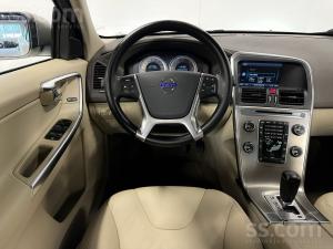 Grey Volvo XC60 2012 in Jurmala, with an engine capacity of 2.40 L and mileage of 345 thousand km for 9950 €, photo 15 on AUTOMOTO.COM.LV