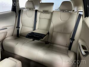 Grey Volvo XC60 2012 in Jurmala, with an engine capacity of 2.40 L and mileage of 345 thousand km for 9950 €, photo 22 on AUTOMOTO.COM.LV