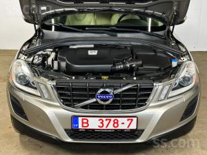 Grey Volvo XC60 2012 in Jurmala, with an engine capacity of 2.40 L and mileage of 345 thousand km for 9950 €, photo 32 on AUTOMOTO.COM.LV