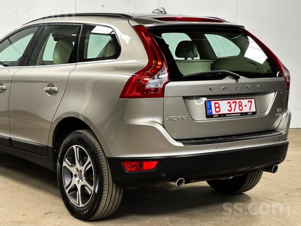 Grey Volvo XC60 2012 in Jurmala, with an engine capacity of 2.40 L and mileage of 345 thousand km for 9950 €, photo 8 on AUTOMOTO.COM.LV