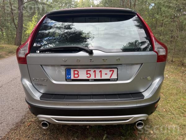 Grey Volvo XC60 2012 in Daugavpils, with an engine capacity of 2.00 L and mileage of 0 thousand km for 9800 €, photo 6 on AUTOMOTO.COM.LV
