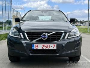 Grey Volvo XC60 2012 in Rezekne, with an engine capacity of 2.00 L and mileage of 261 thousand km for 7990 €, photo  on AUTOMOTO.COM.LV