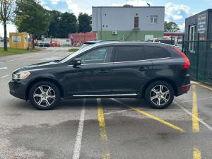 Pelēks Volvo XC60 2012 Klaipėda, ar dzinēja tilpumu 2.40 L un nobraukumu 252 tūkst. km par 10900 €, foto 7 vietnē AUTOMOTO.COM.LV