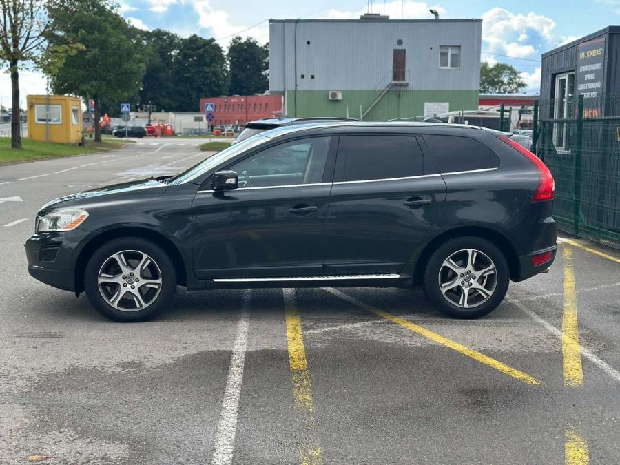 Pelēks Volvo XC60 2012 Klaipėda, ar dzinēja tilpumu 2.40 L un nobraukumu 252 tūkst. km par 10900 €, foto 7 vietnē AUTOMOTO.COM.LV