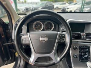 Pelēks Volvo XC60 2012 Klaipėda, ar dzinēja tilpumu 2.40 L un nobraukumu 252 tūkst. km par 10900 €, foto 23 vietnē AUTOMOTO.COM.LV