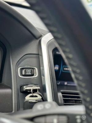 Pelēks Volvo XC60 2012 Klaipėda, ar dzinēja tilpumu 2.40 L un nobraukumu 252 tūkst. km par 10900 €, foto 27 vietnē AUTOMOTO.COM.LV