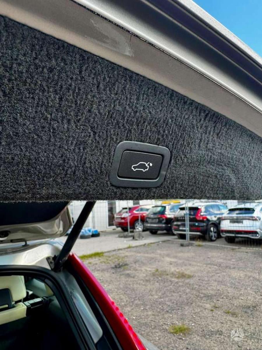 Grey Volvo XC60 2012 in Kaunas, with an engine capacity of 2.40 L and mileage of 297 thousand km for 7600 €, photo 20 on AUTOMOTO.COM.LV