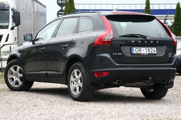 Pelēks Volvo XC60 2012 Tukums, ar dzinēja tilpumu 2.40 L un nobraukumu 252 tūkst. km par 8350 €, foto 5 vietnē AUTOMOTO.COM.LV