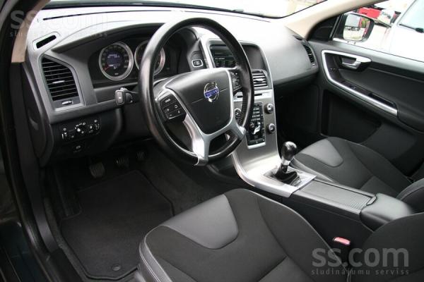 Pelēks Volvo XC60 2012 Tukums, ar dzinēja tilpumu 2.40 L un nobraukumu 252 tūkst. km par 8350 €, foto 6 vietnē AUTOMOTO.COM.LV