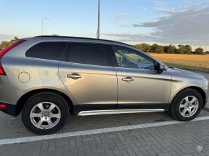 Grey Volvo XC60 2012 in Kaunas, with an engine capacity of 2.40 L and mileage of 253 thousand km for 8300 €, photo  on AUTOMOTO.COM.LV