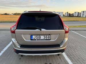 Grey Volvo XC60 2012 in Kaunas, with an engine capacity of 2.40 L and mileage of 253 thousand km for 8300 €, photo 4 on AUTOMOTO.COM.LV