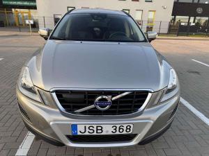 Grey Volvo XC60 2012 in Kaunas, with an engine capacity of 2.40 L and mileage of 253 thousand km for 8300 €, photo 5 on AUTOMOTO.COM.LV