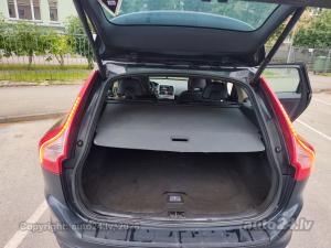 Pelēks Volvo XC60 2012 Tallina, ar dzinēja tilpumu 2.40 L un nobraukumu 528 tūkst. km par 5000 €, foto 22 vietnē AUTOMOTO.COM.LV