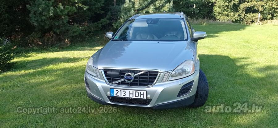 Pelēks Volvo XC60 2012 Tallina, ar dzinēja tilpumu 2.40 L un nobraukumu 298 tūkst. km par 8990 €, foto 3 vietnē AUTOMOTO.COM.LV