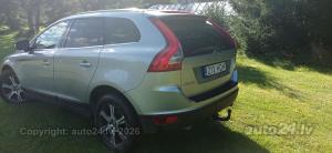 Pelēks Volvo XC60 2012 Tallina, ar dzinēja tilpumu 2.40 L un nobraukumu 298 tūkst. km par 8990 €, foto 4 vietnē AUTOMOTO.COM.LV