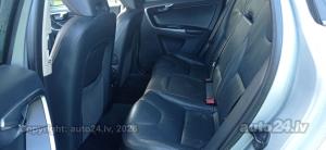 Pelēks Volvo XC60 2012 Tallina, ar dzinēja tilpumu 2.40 L un nobraukumu 298 tūkst. km par 8990 €, foto 7 vietnē AUTOMOTO.COM.LV