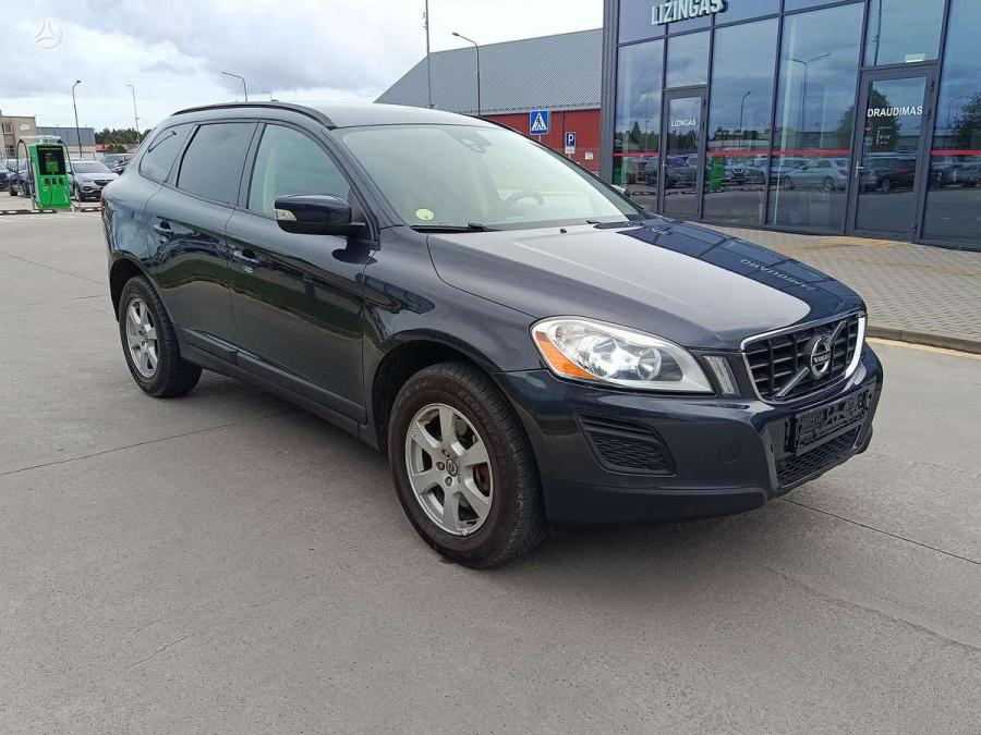 Pelēks Volvo XC60 2012 Šauļi, ar dzinēja tilpumu 1.98 L un nobraukumu 161 tūkst. km par 9950 €, foto 4 vietnē AUTOMOTO.COM.LV