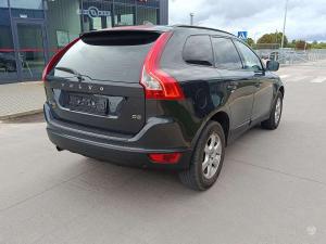 Grey Volvo XC60 2012 in Siauliai, with an engine capacity of 1.98 L and mileage of 161 thousand km for 9950 €, photo 6 on AUTOMOTO.COM.LV