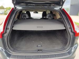 Grey Volvo XC60 2012 in Siauliai, with an engine capacity of 1.98 L and mileage of 161 thousand km for 9950 €, photo 18 on AUTOMOTO.COM.LV