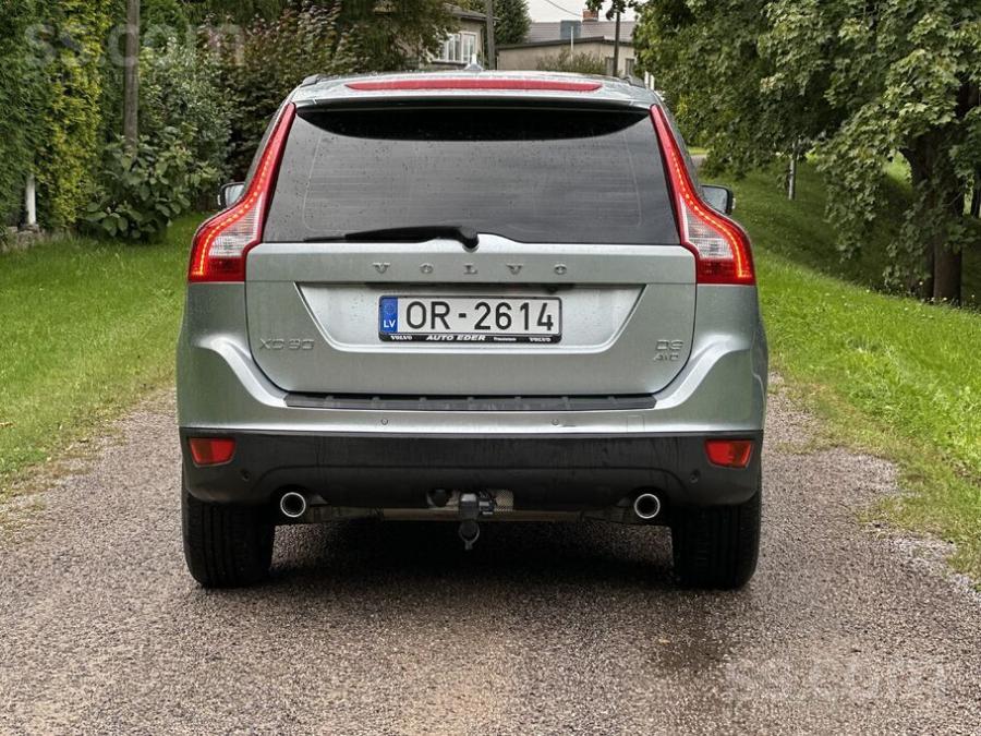 Pelēks Volvo XC60 2012 Talsi, ar dzinēja tilpumu 2.40 L un nobraukumu 274 tūkst. km par 10670 €, foto 4 vietnē AUTOMOTO.COM.LV