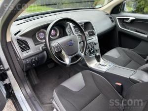 Pelēks Volvo XC60 2012 Talsi, ar dzinēja tilpumu 2.40 L un nobraukumu 274 tūkst. km par 10670 €, foto 12 vietnē AUTOMOTO.COM.LV