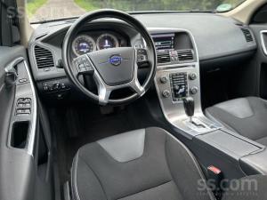 Pelēks Volvo XC60 2012 Talsi, ar dzinēja tilpumu 2.40 L un nobraukumu 274 tūkst. km par 10670 €, foto 18 vietnē AUTOMOTO.COM.LV